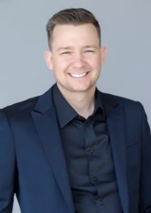 About Phil Robbins, CEO Sarah Robbins, Author, Minister